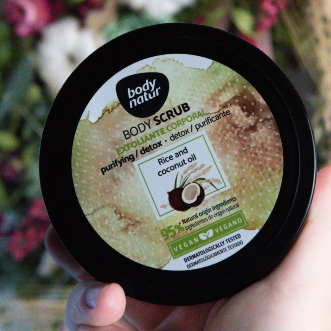 BODY NATUR – Makeup